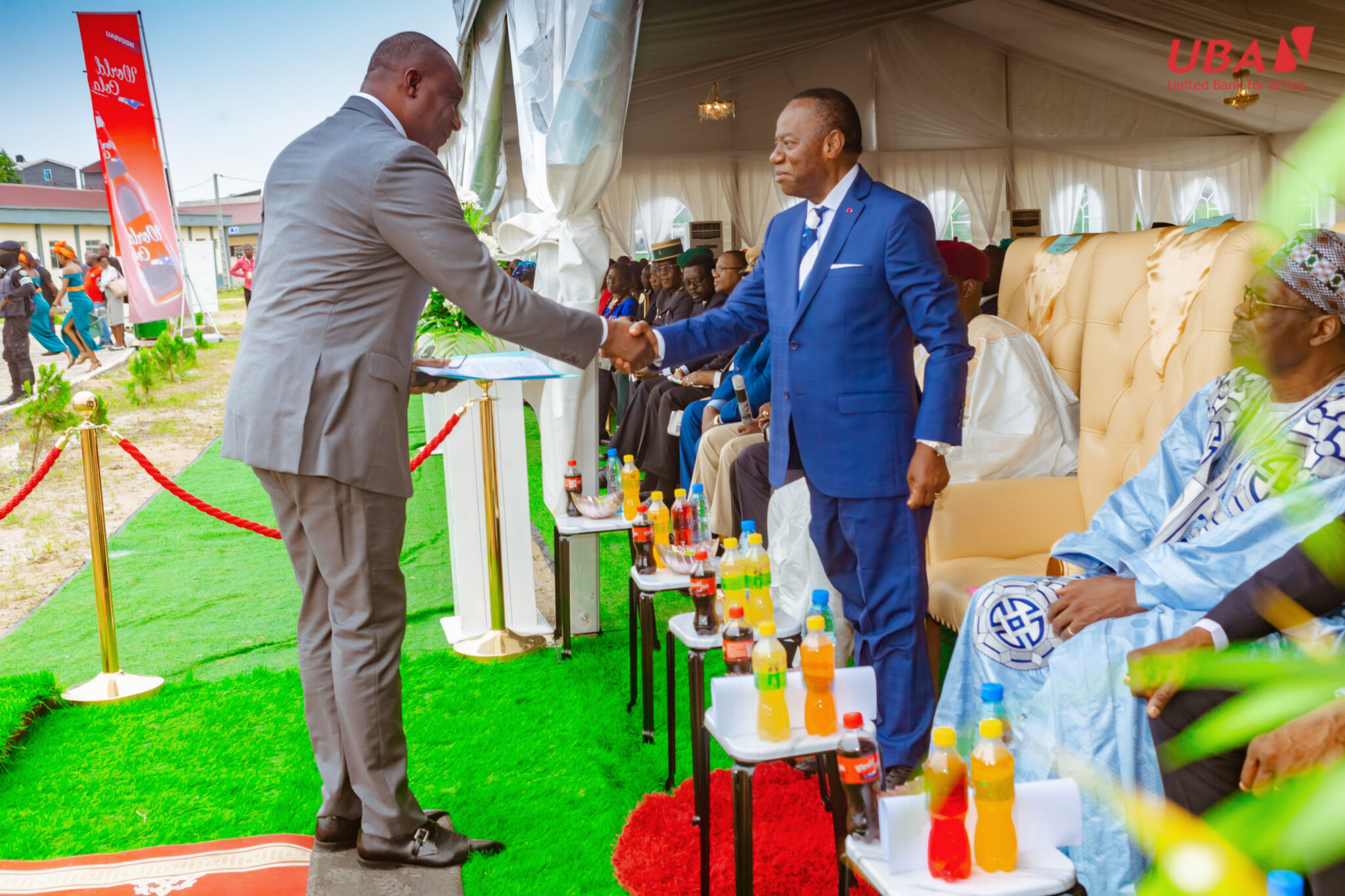 14 Avril 2023, inauguration du Complexe de Professionnalisation de l’Université de Douala par la ...